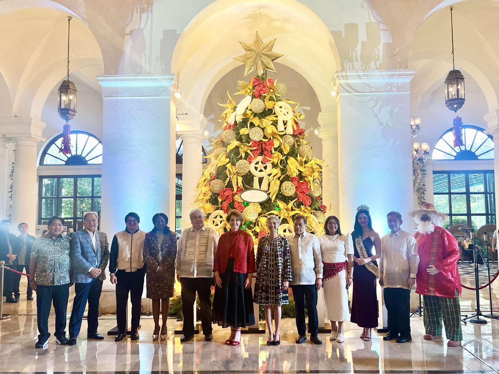 The Manila Hotel Annual Tree Lighting Ceremony - Manila Insight